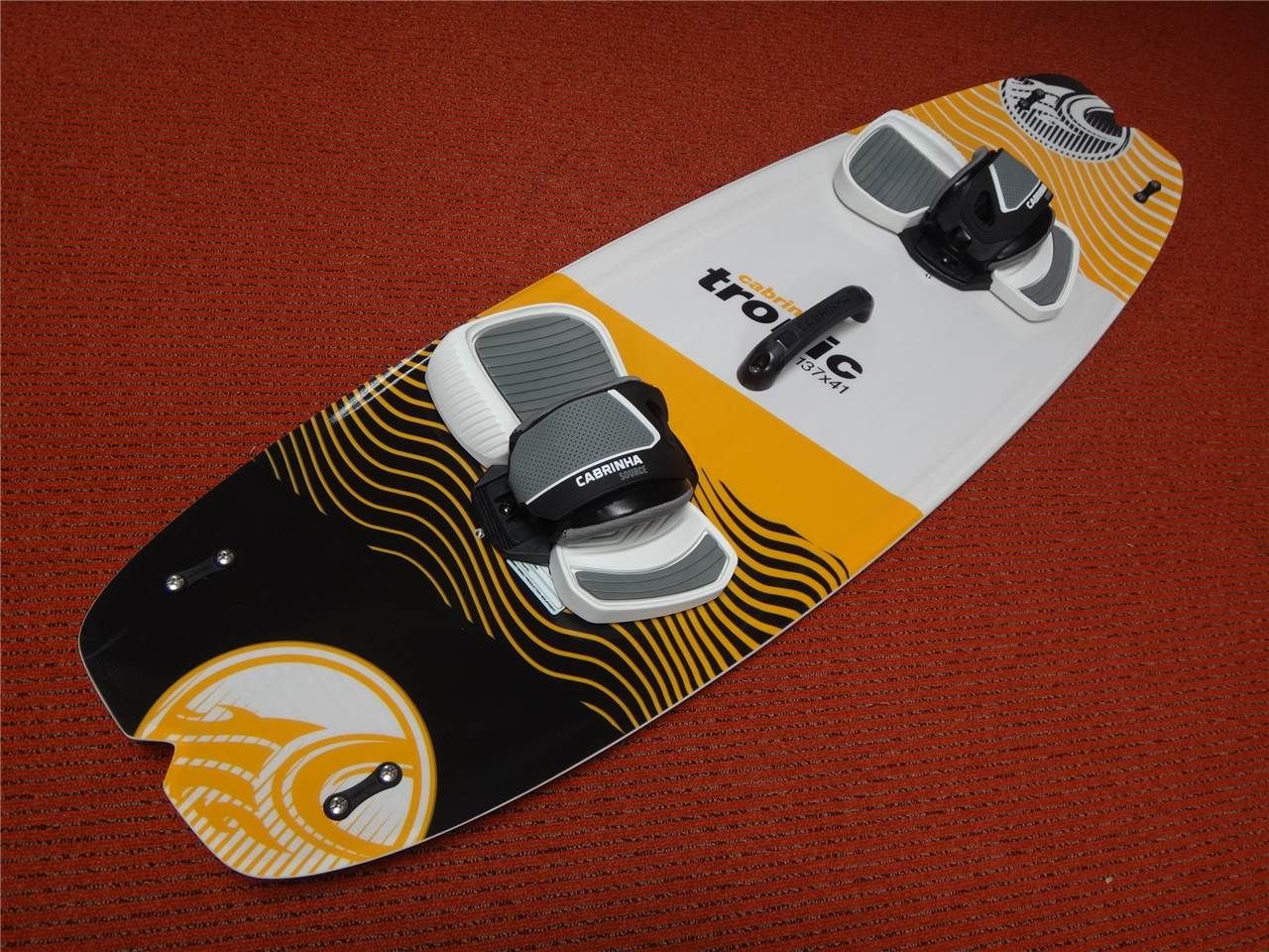 Cabrinha Tronic 137 cm kitesurfing twintip for sale