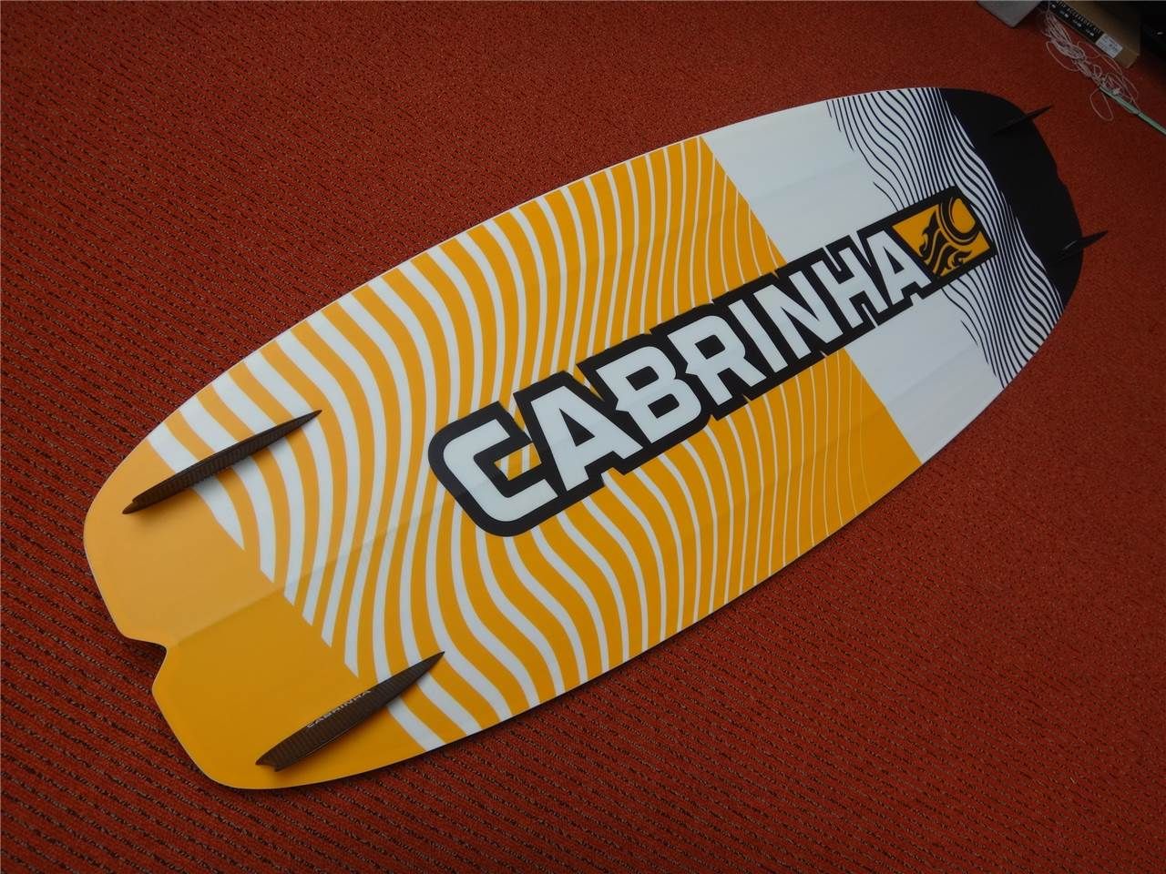 Cabrinha Tronic 137 cm kitesurfing twintip for sale