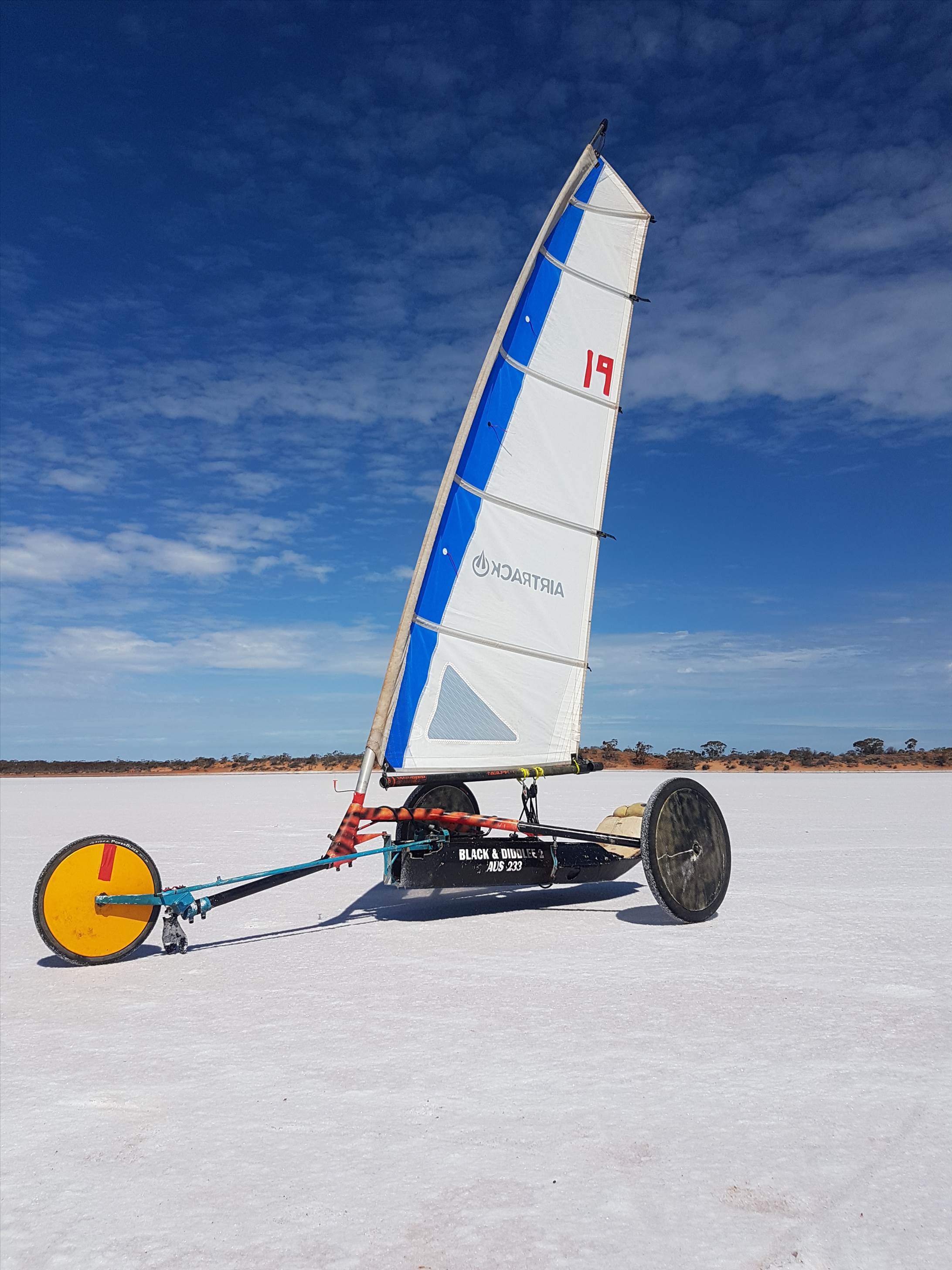 Land Yachting 5932 Land Yachting 5932