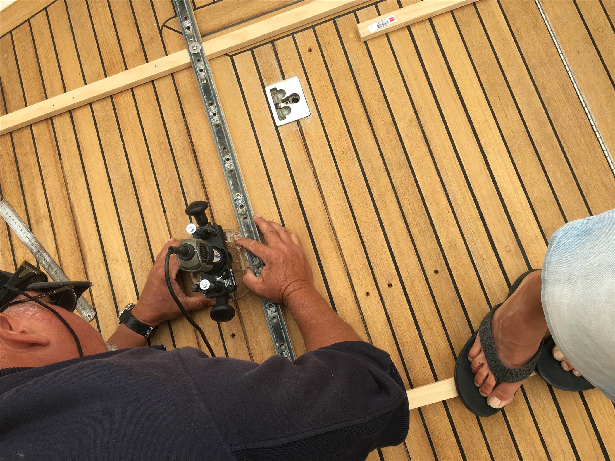 Jib tracks again! | Sailing Forums, page 1 - Seabreeze
