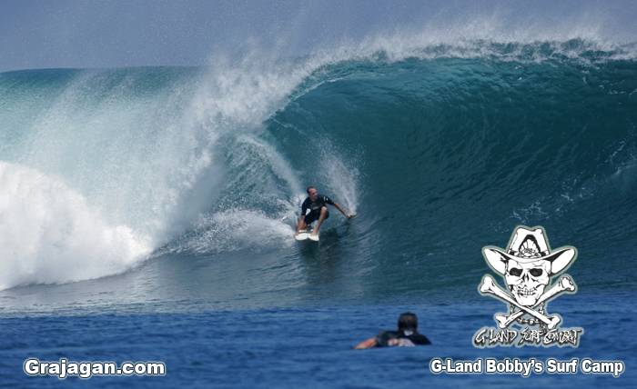 Surfing G-Land surf